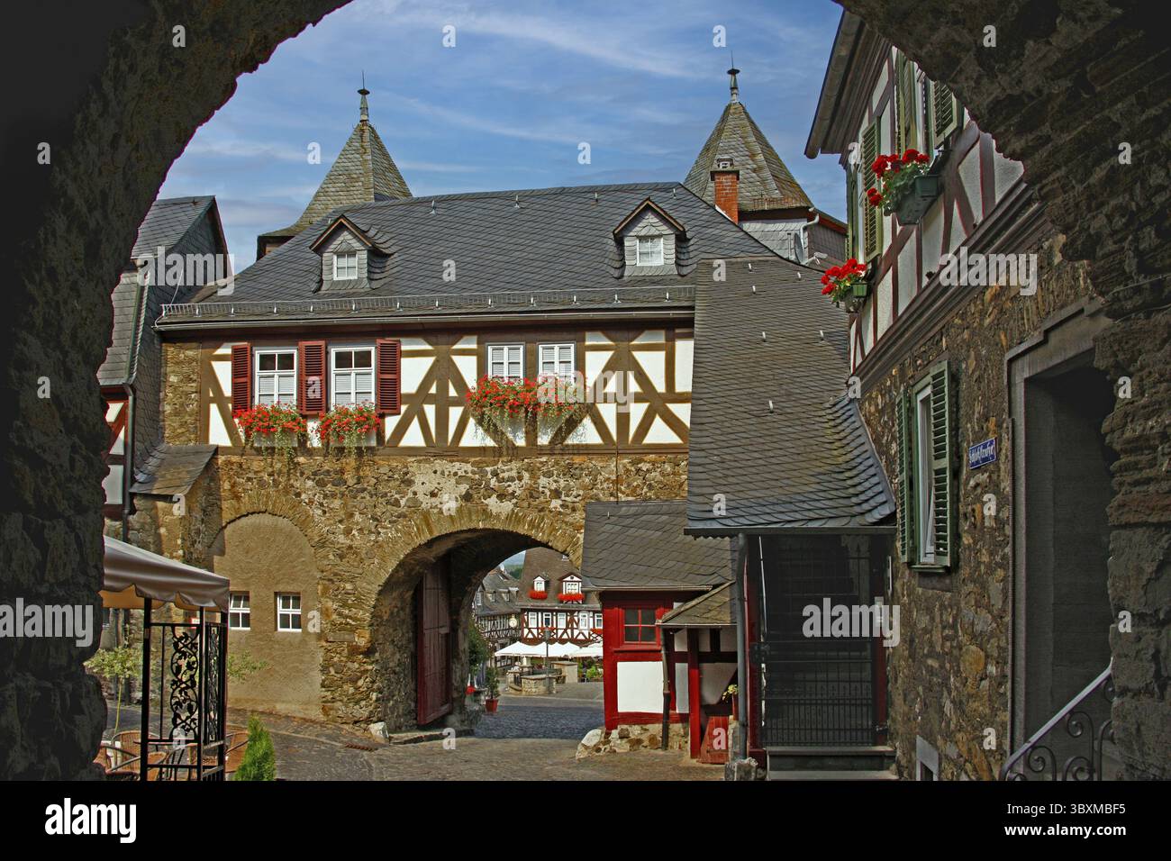 Castle gate and Schlossstrasse as a link between the market square and ...