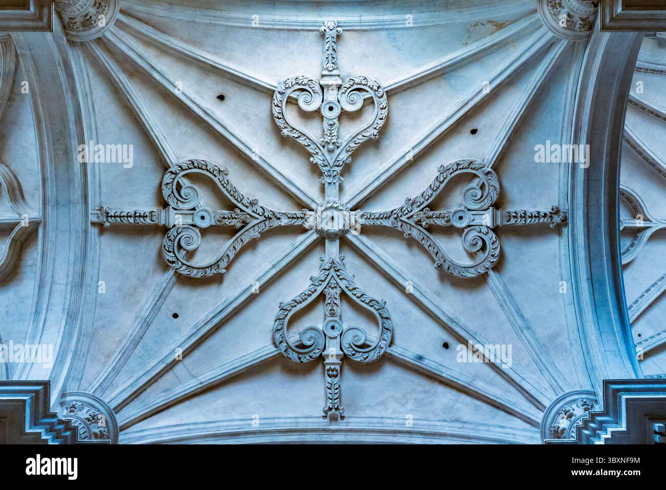 Heavenly Ceiling Geometry defines the architecture of the Royal Chapel ...