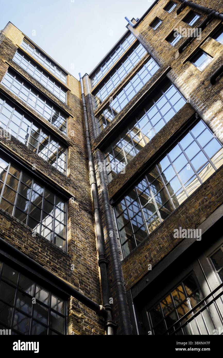 London industrial neighborhood hi-res stock photography and images - Alamy