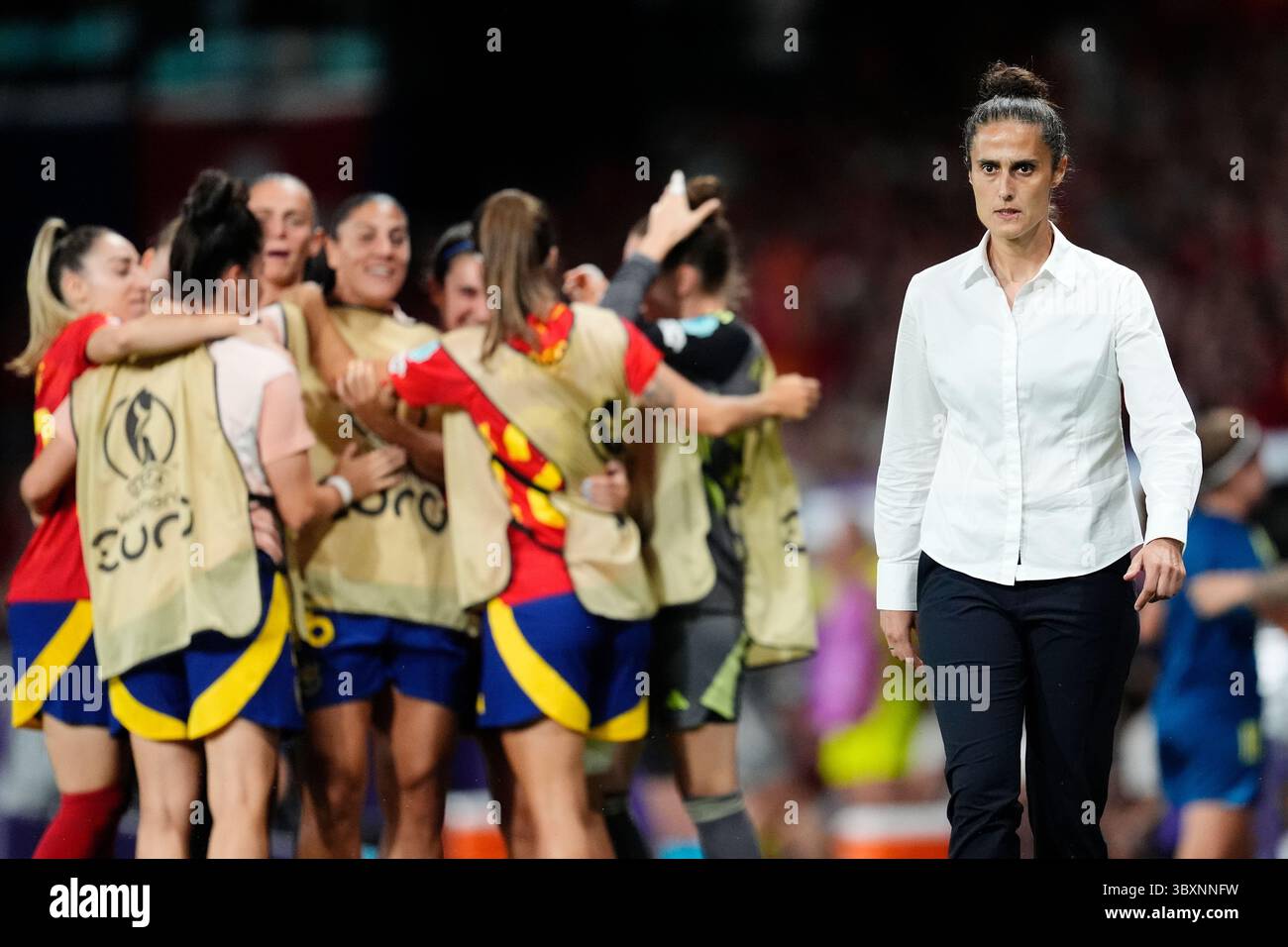 Spain manager Montse Tome (right) during the UEFA Women's Euro 2025 ...