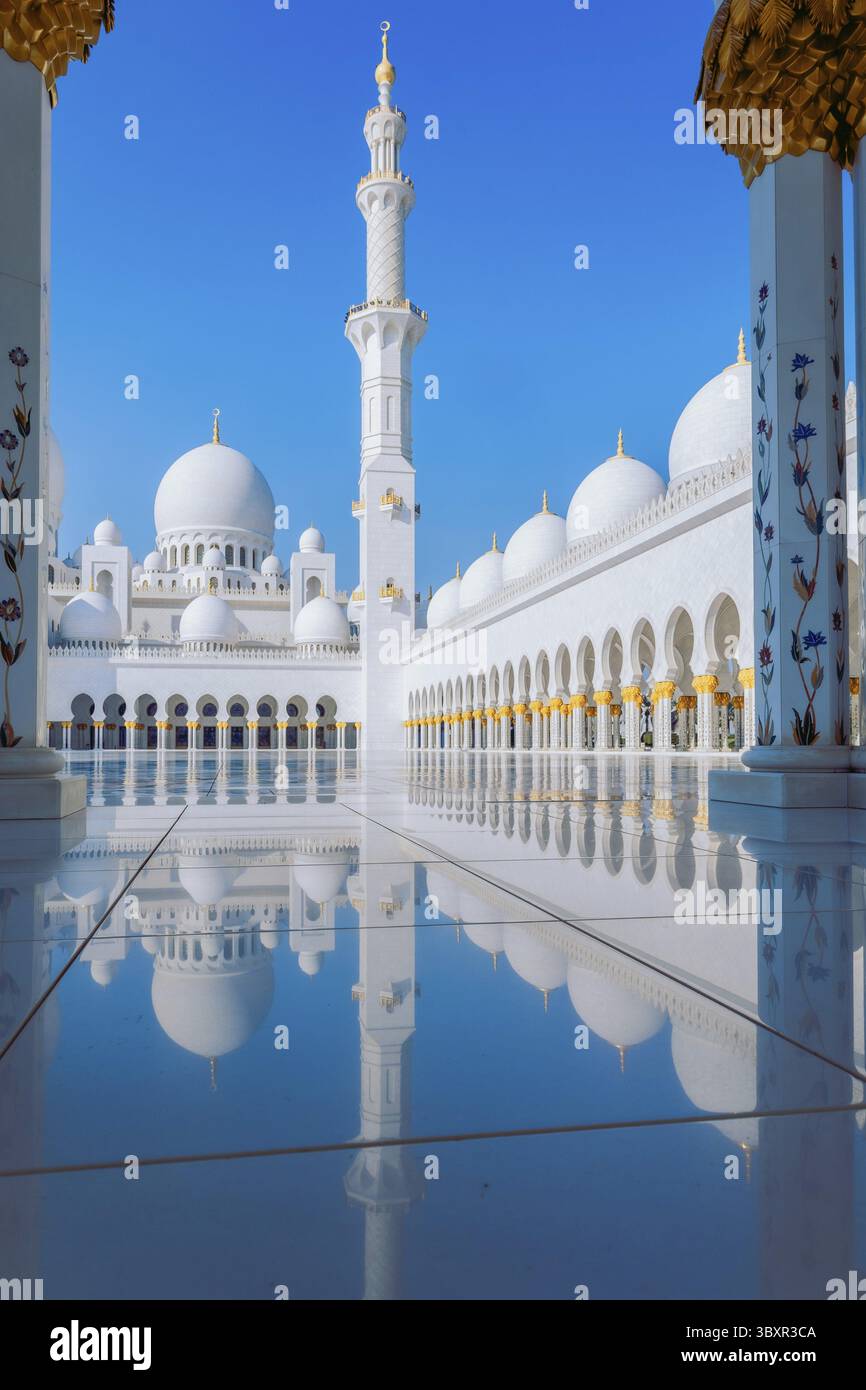 View of Sheikh Zayed Grand Mosque in Abu Dhabi made of white marble ...