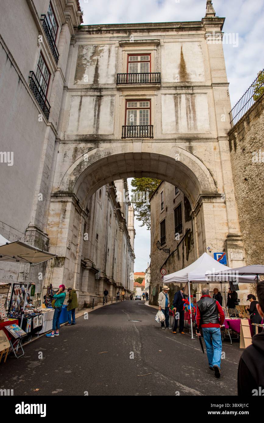 Arco Grande de Cima historic Archway next to the Monastery of St ...