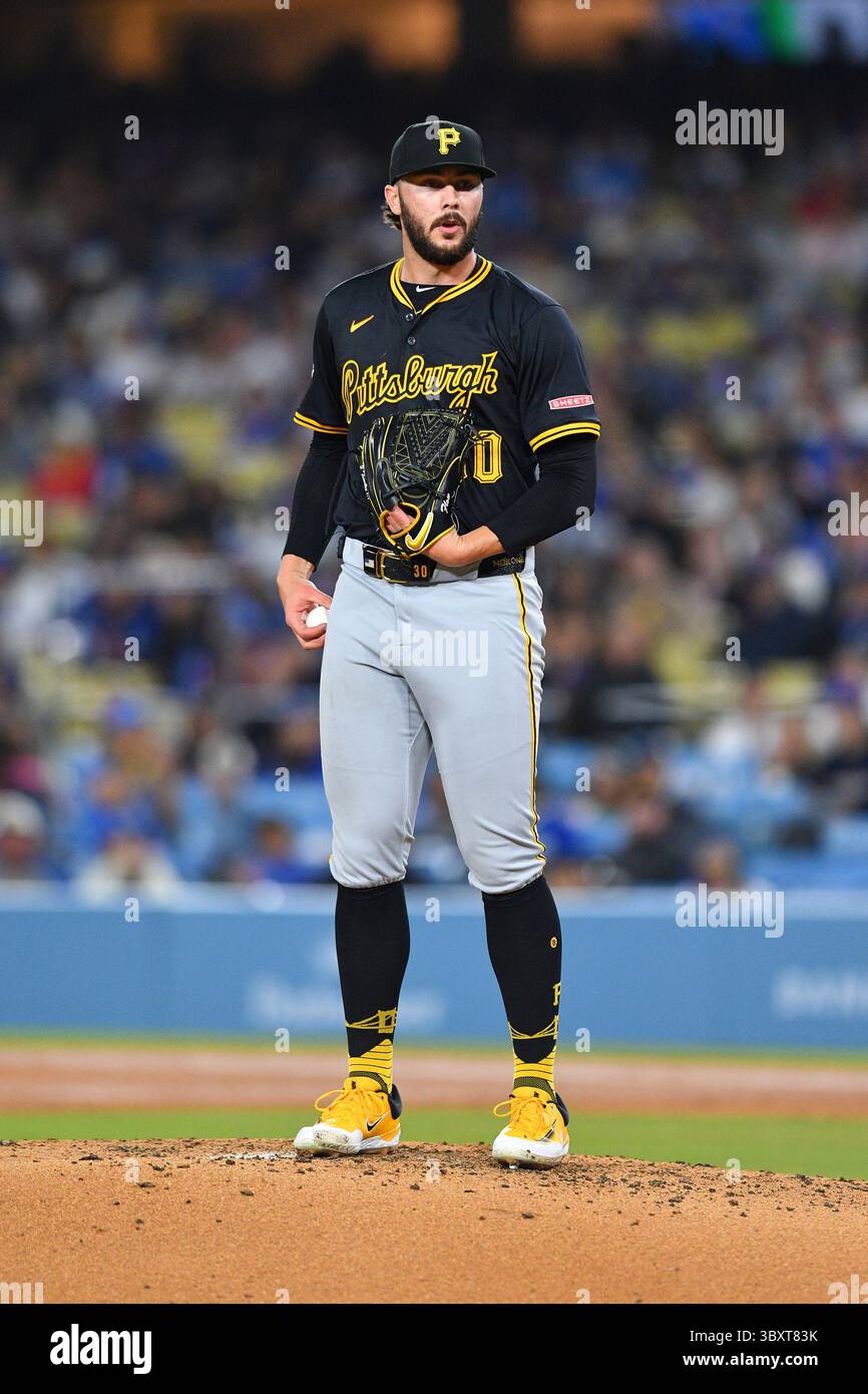 LOS ANGELES, CA - APRIL 25: Pittsburgh Pirates pitcher Paul Skenes (30 ...