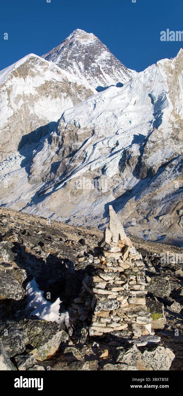 Mount Everest and stone pyramid, Mount Everest peak as seen from Kala ...