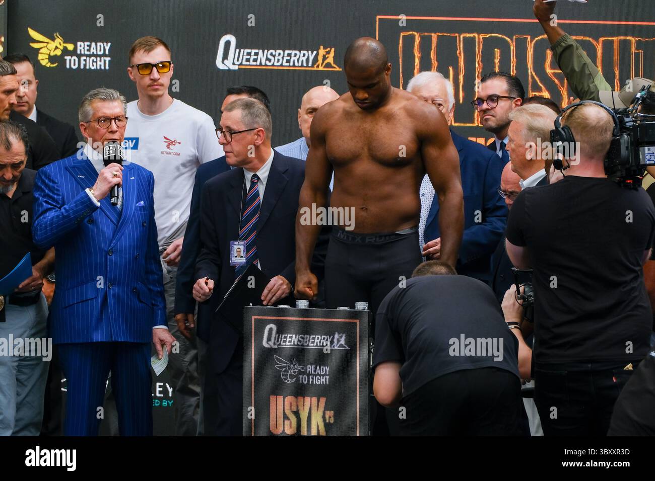 Oleksandr usyk 2025 hi-res stock photography and images - Alamy