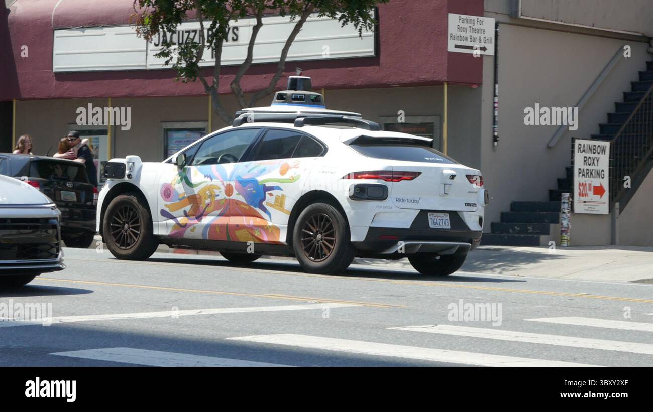 Los Angeles, California, USA 18th July 2025 Waymo Driverless Car with ...