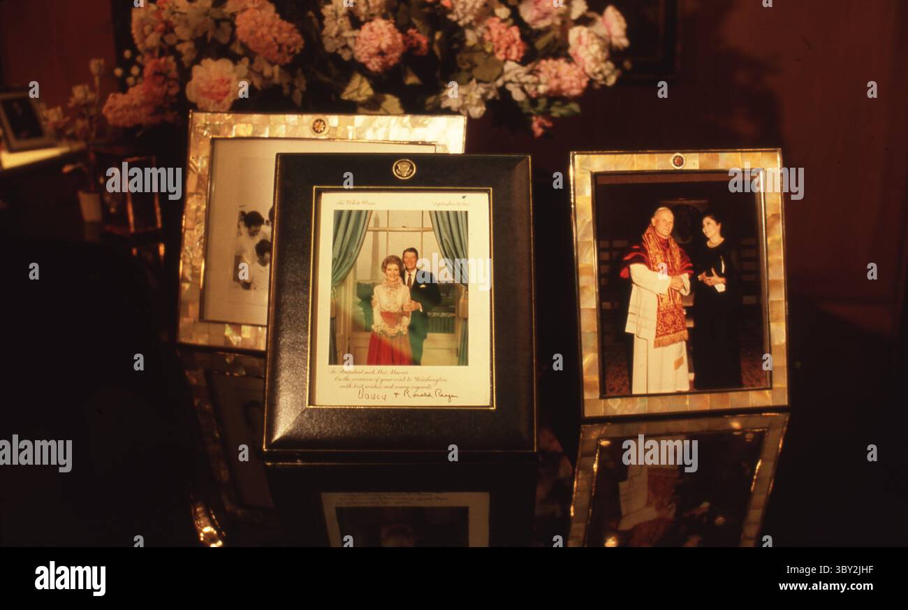 Ferdinand emmanuel edralin marcos sr hi-res stock photography and ...