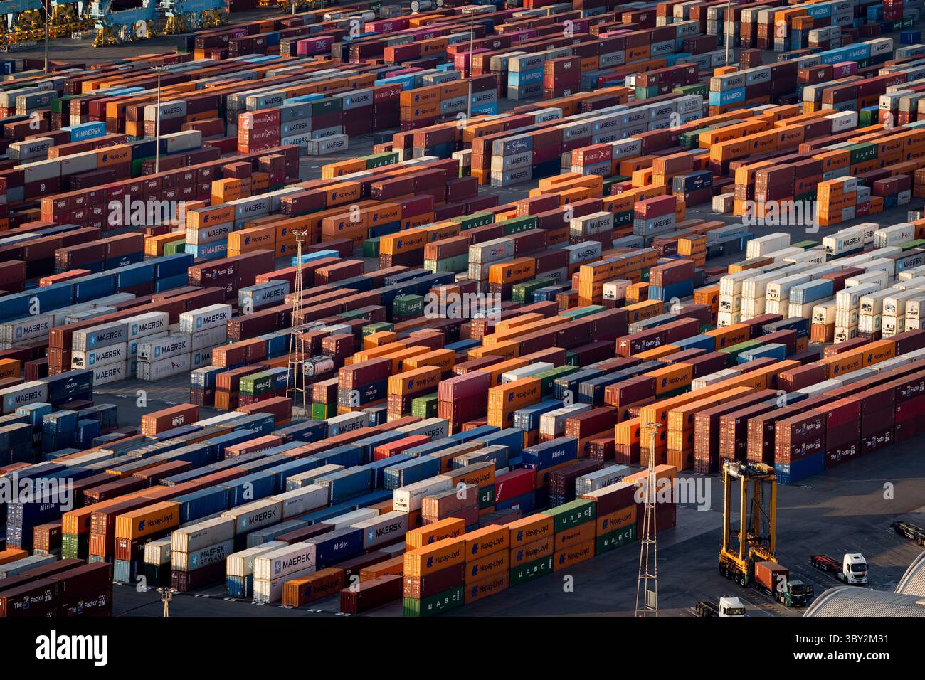 Tariffs trade war 2025 hi-res stock photography and images - Alamy