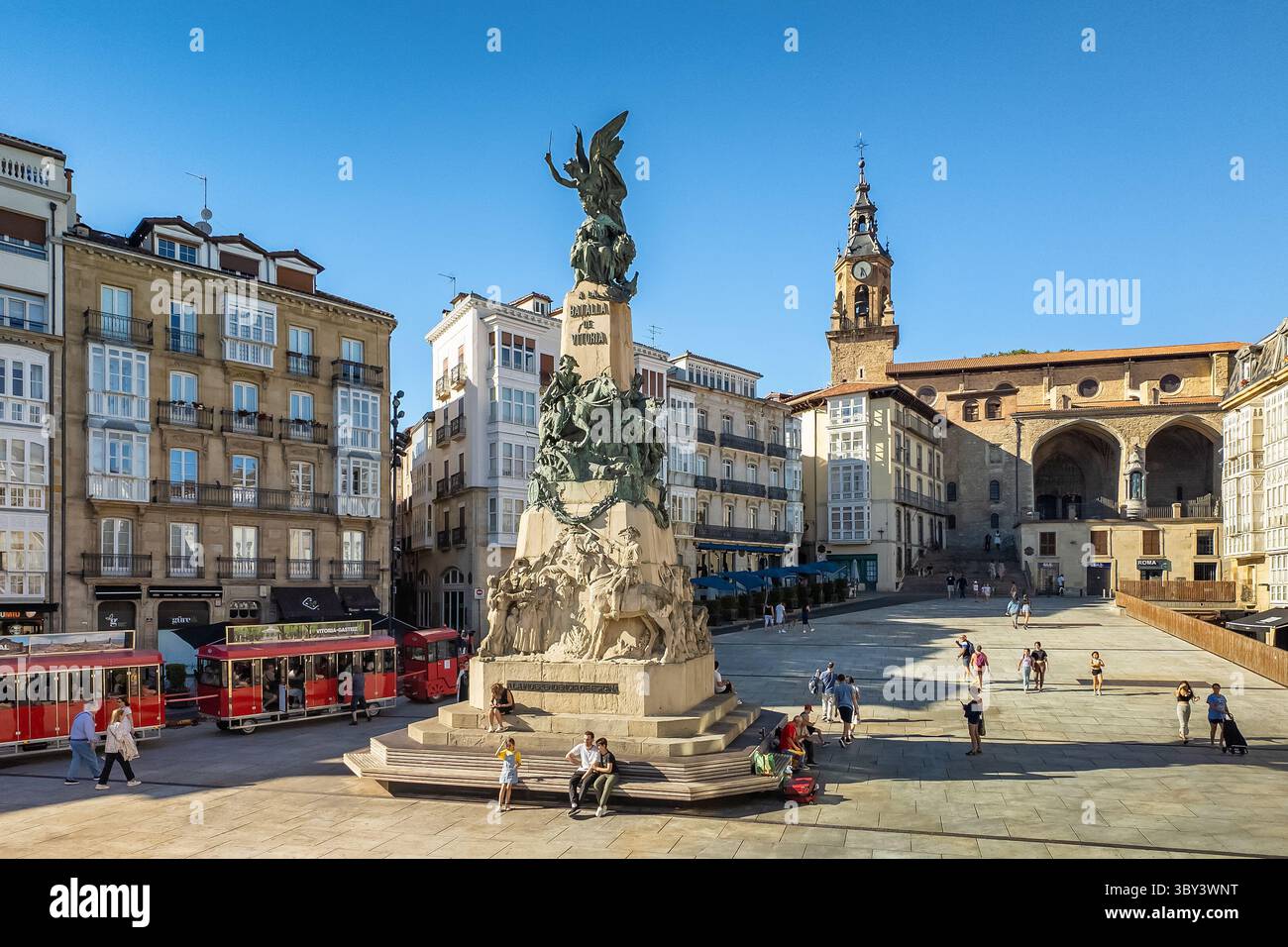 Iconic battle vitoria monument hi-res stock photography and images - Alamy
