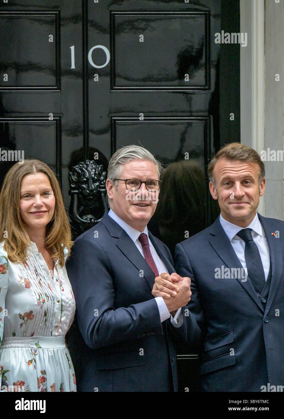 Keir Starmer and his wife Victoria welcome French President Emmanuel Macron and his wife ...