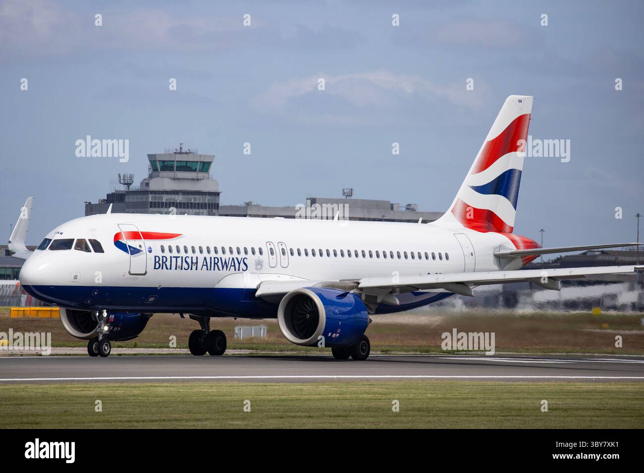 Airbus a320 airliner british hi-res stock photography and images - Alamy