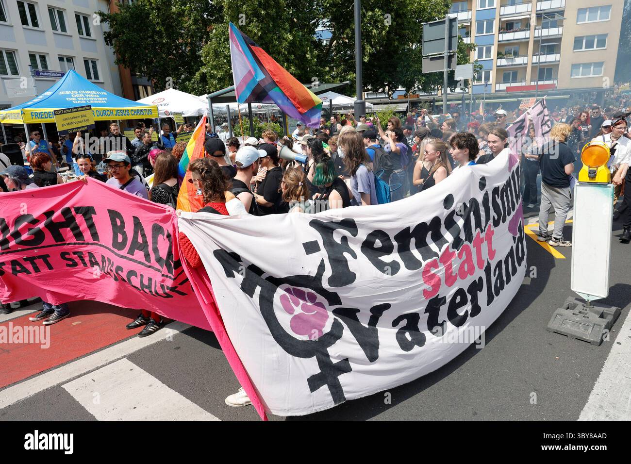 CSD Frankfurt 19.07.25 Impressionen zur CSD-Parade in Frankfurt / Main ...