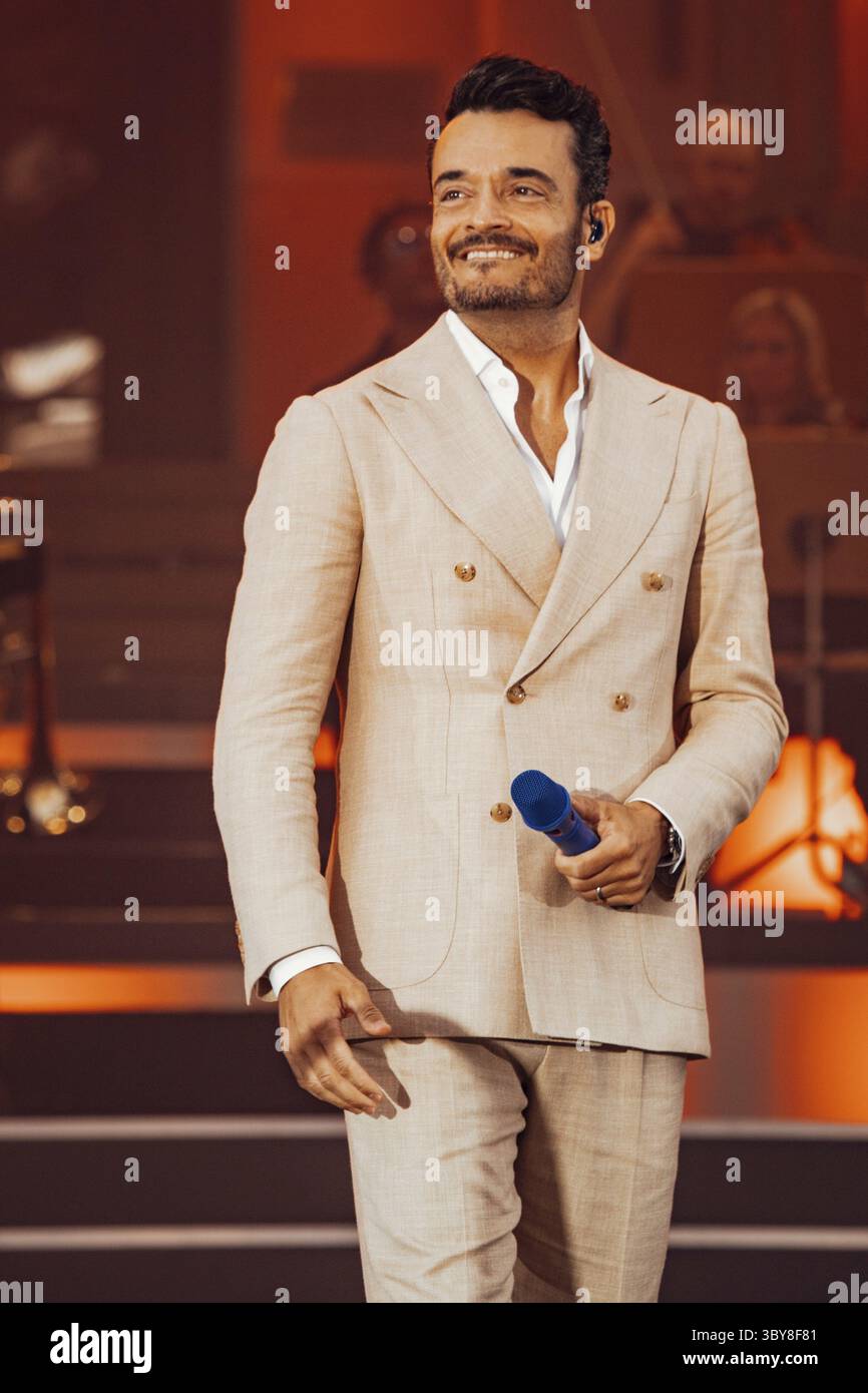 Giovanni Zarrella live on An Italian Summer Night Tour at the Classic ...