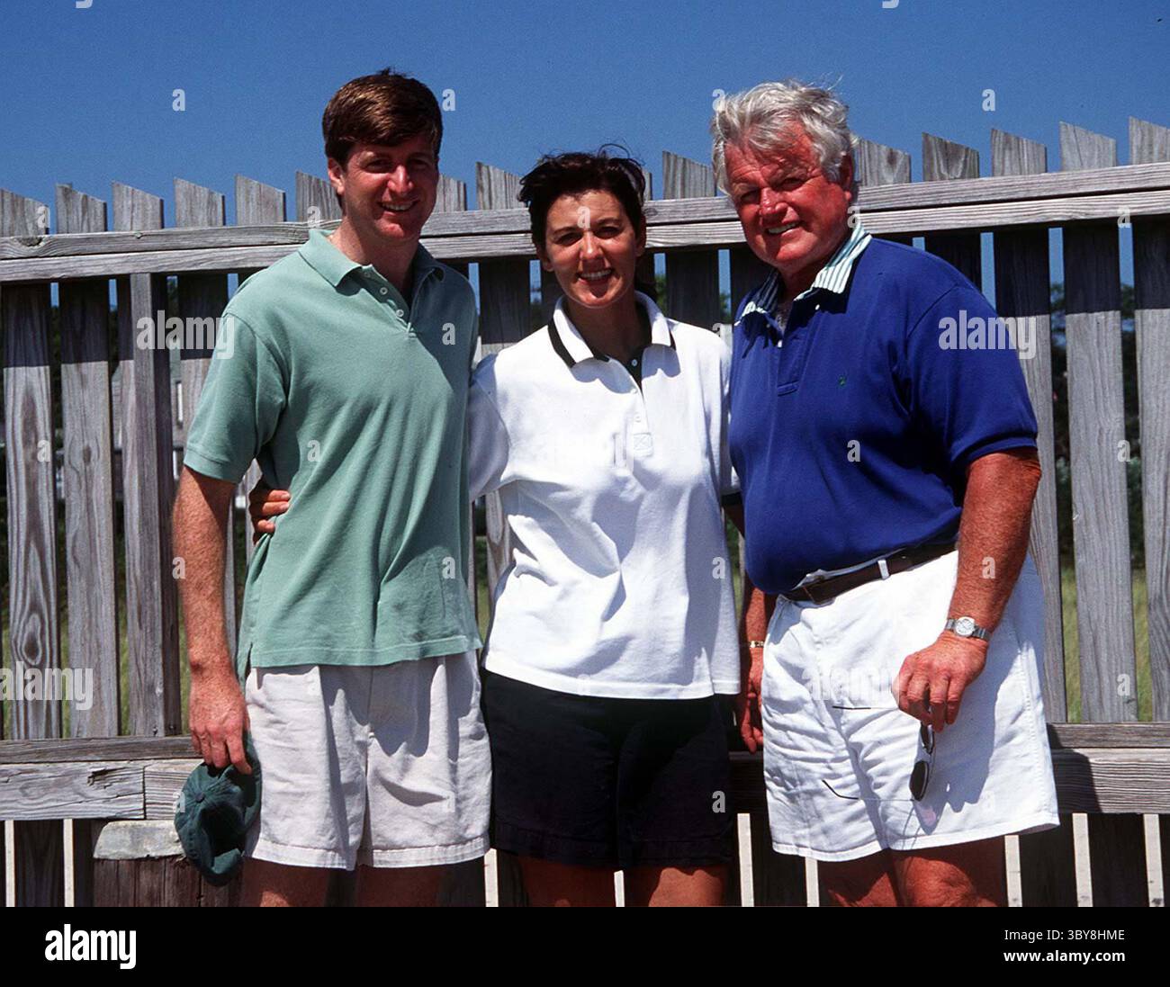 K5954LCAV 0824.THE KENNEDY FAMILY .HYANNISPORT, MASS.PATRICK, VICKIE, AND TED KENNEDY.PHOTO ...
