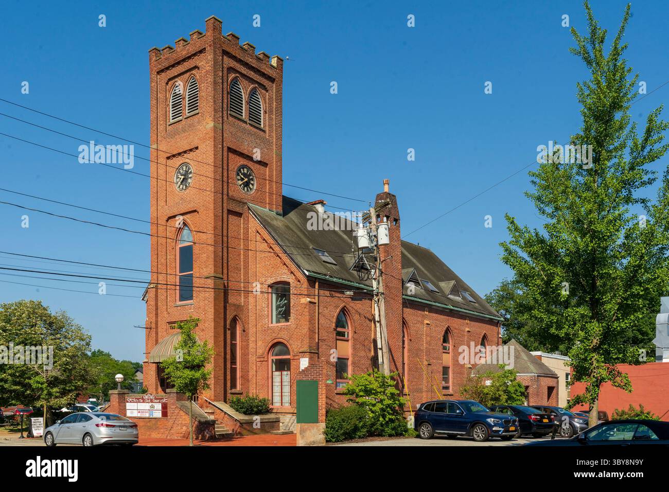 Warwick, NY - US - Jul 3, 2025 A historic brick building in Warwick, NY ...
