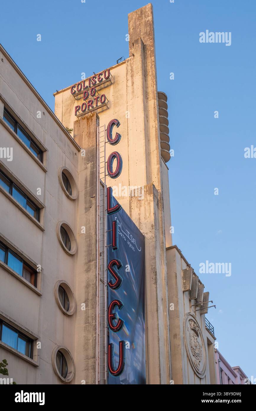 Das Coliseu do Porto, ein bedeutender Theater- und Konzertsaal im ...