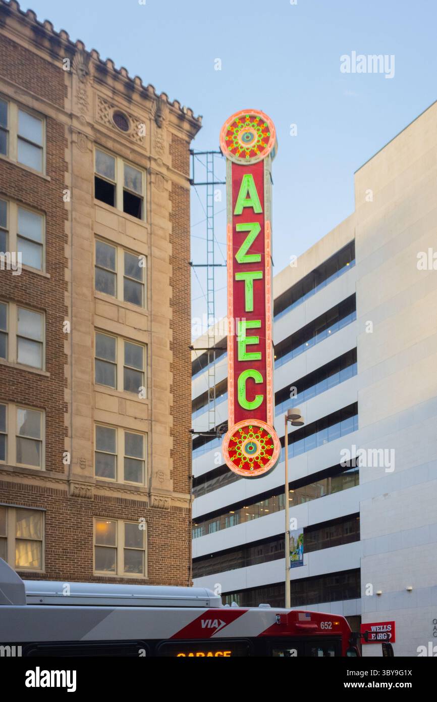 Aztec revival architecture hi-res stock photography and images - Alamy