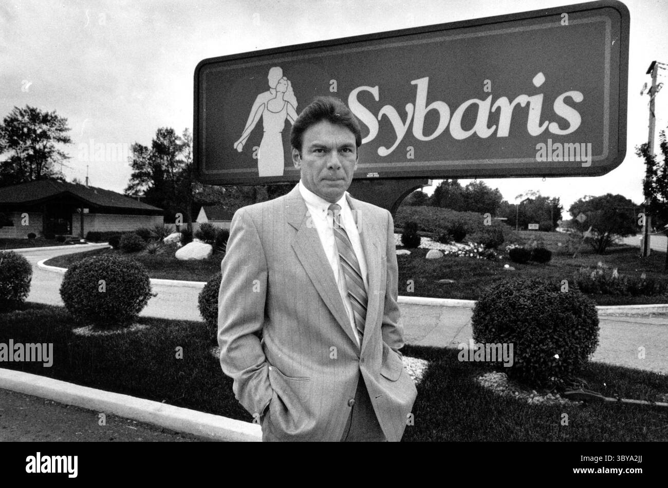 Couples retreat press hi-res stock photography and images - Alamy