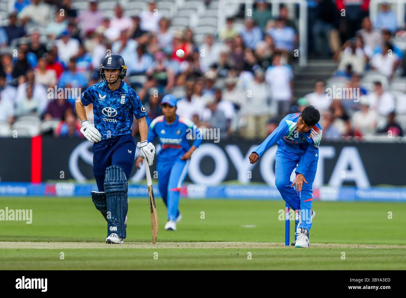 Kranti Gaud of India bowls during the 2nd Metro Bank One Day ...