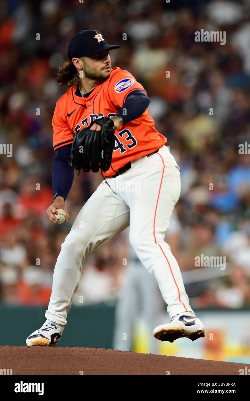 Houston Astros pitcher Lance McCullers Jr. (43) warms up during an MLB ...
