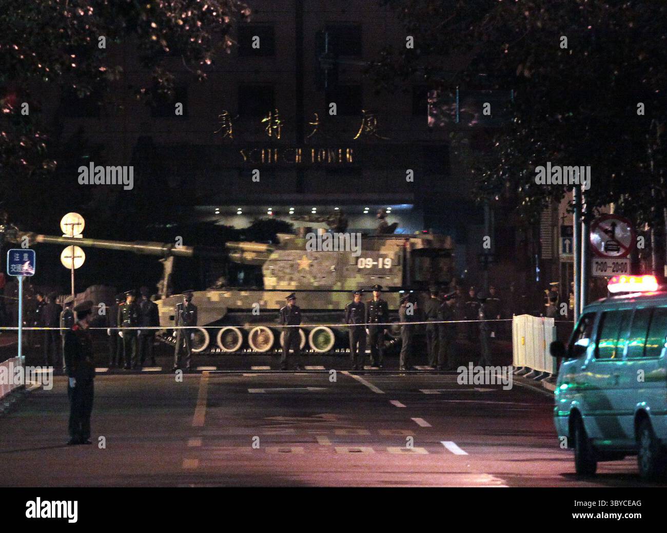 September 7, 2009, BEIJING, CHINA: Hundreds of Chinese military ...