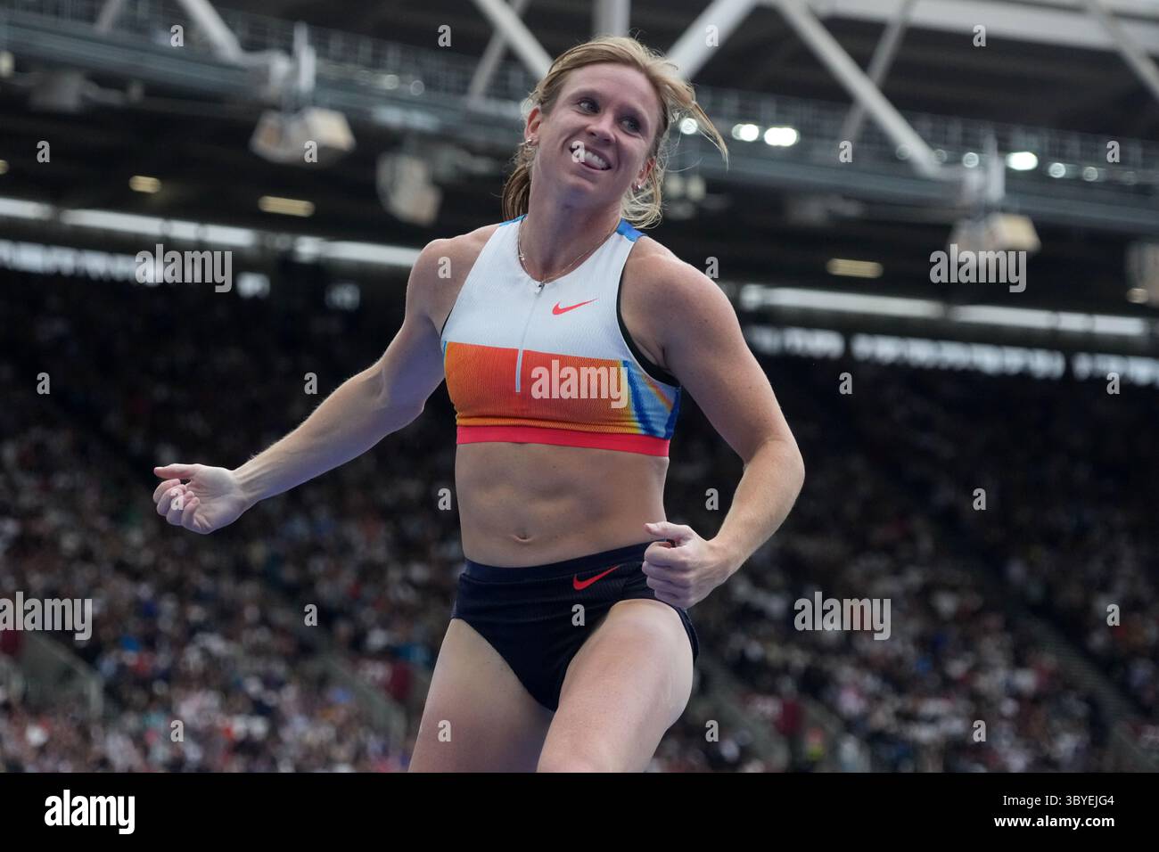 Emily Grove (USA) celebrates after placing fourth in the women's pole ...