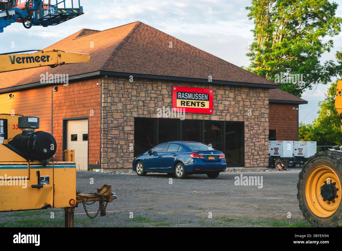 Power trowel rental hi-res stock photography and images - Alamy