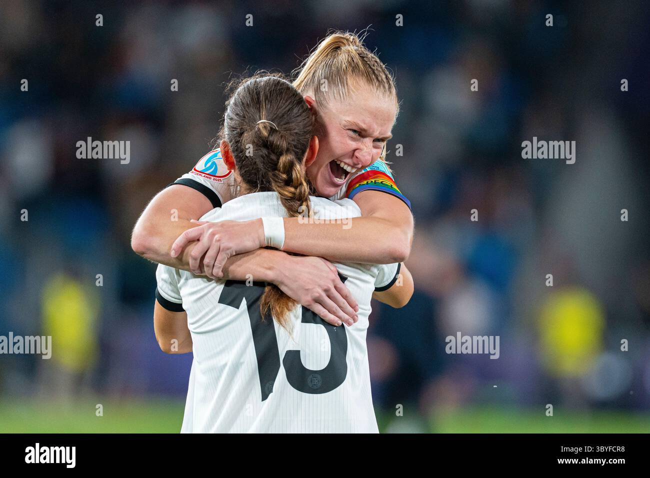Basel, Switzerland, July 19th 2025 Janina Minge (6 Germany), back, and ...