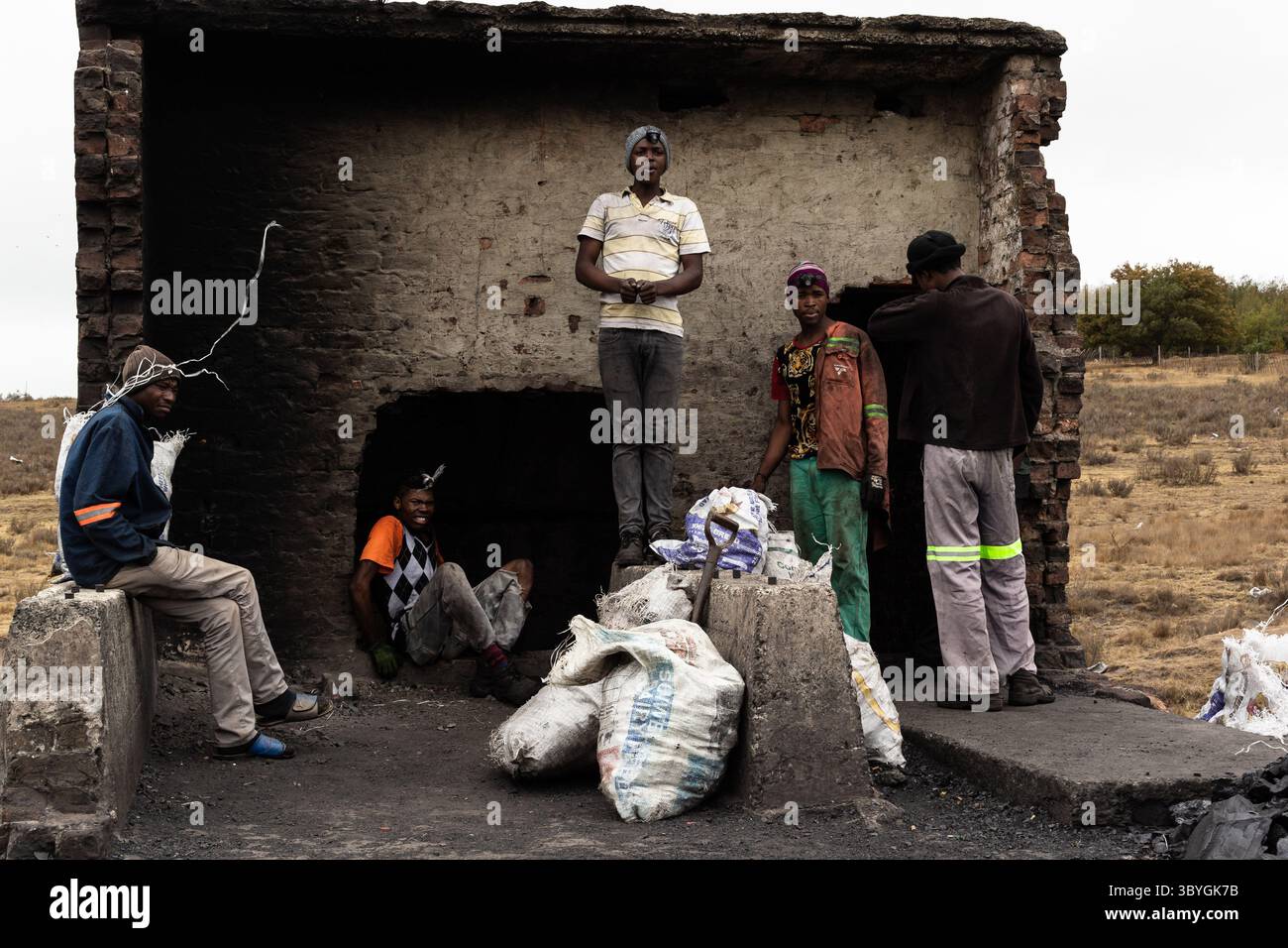 Mining communities south africa hi-res stock photography and images - Alamy
