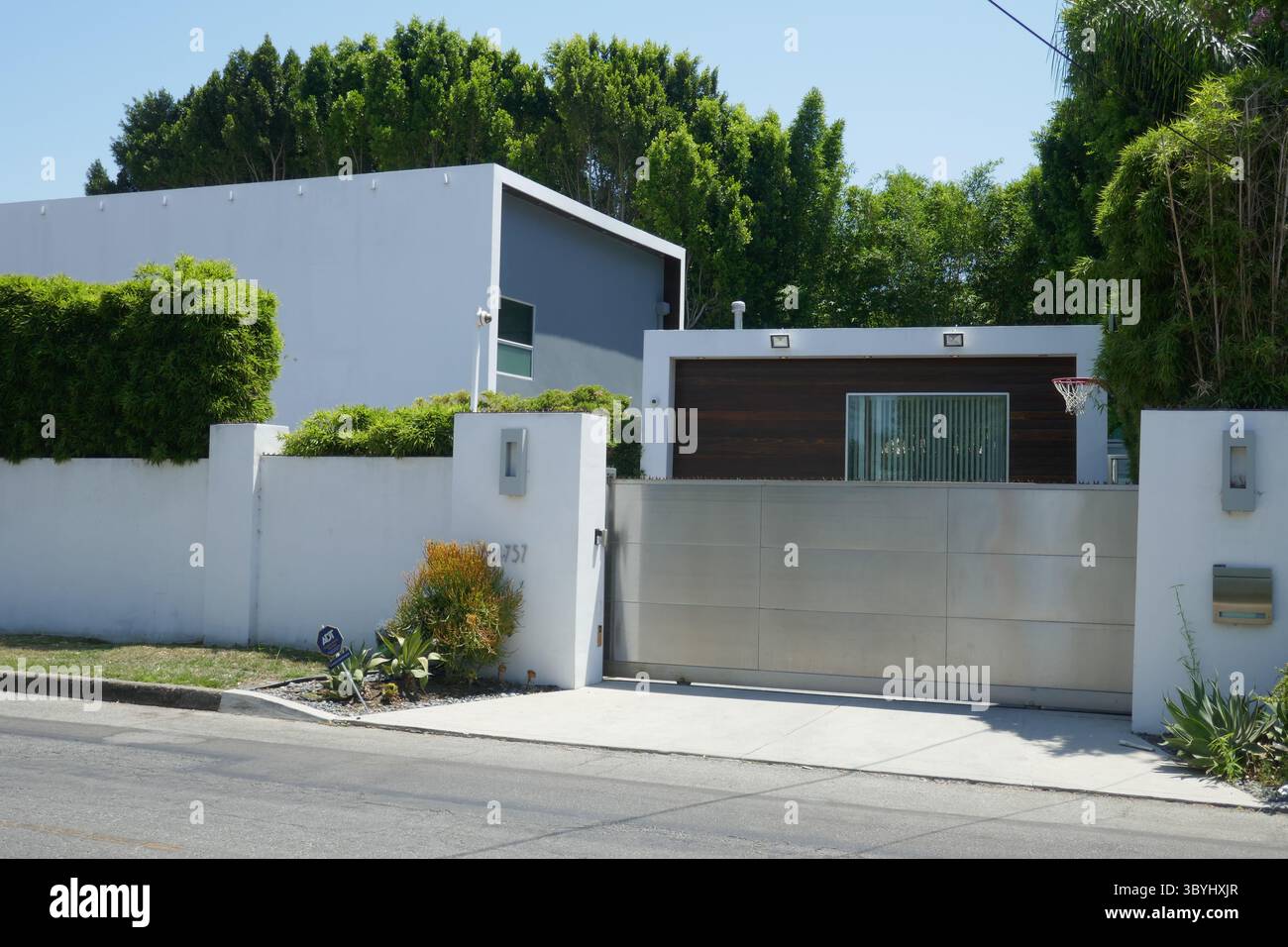 Raymond boodarian hi-res stock photography and images - Alamy