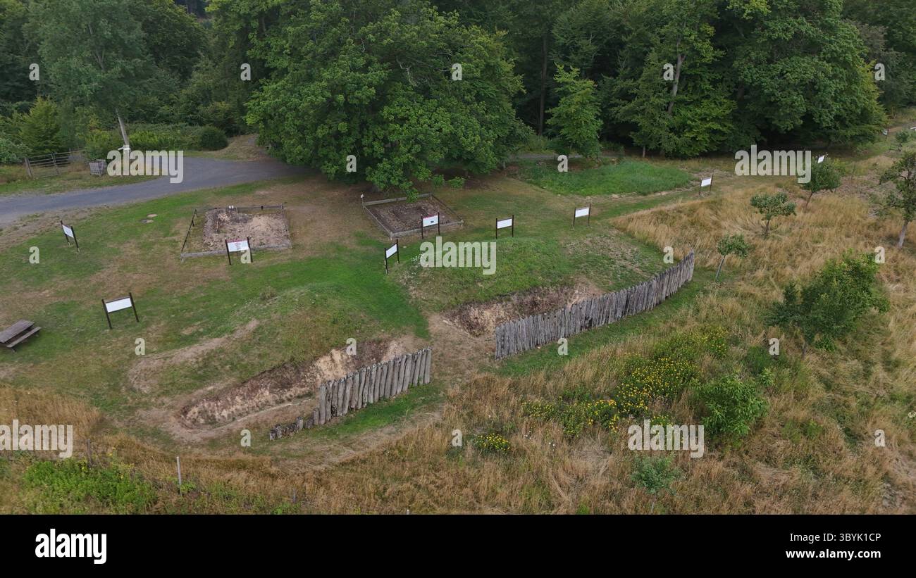 PRODUCTION - 19 July 2025, Rhineland-Palatinate, Rheinbrohl: A ...