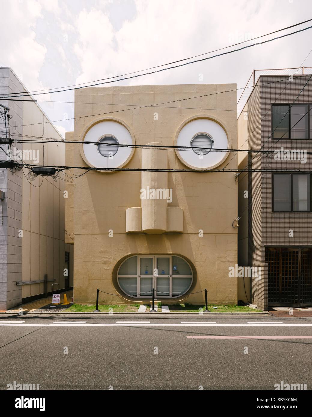 Face House in Kyoto, Japan. A postmodern home designed by architect ...