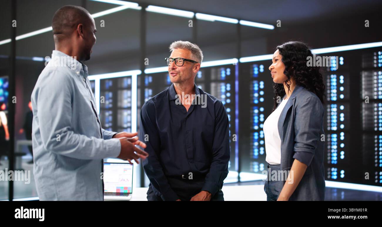 Prepare presentation hi-res stock photography and images - Alamy