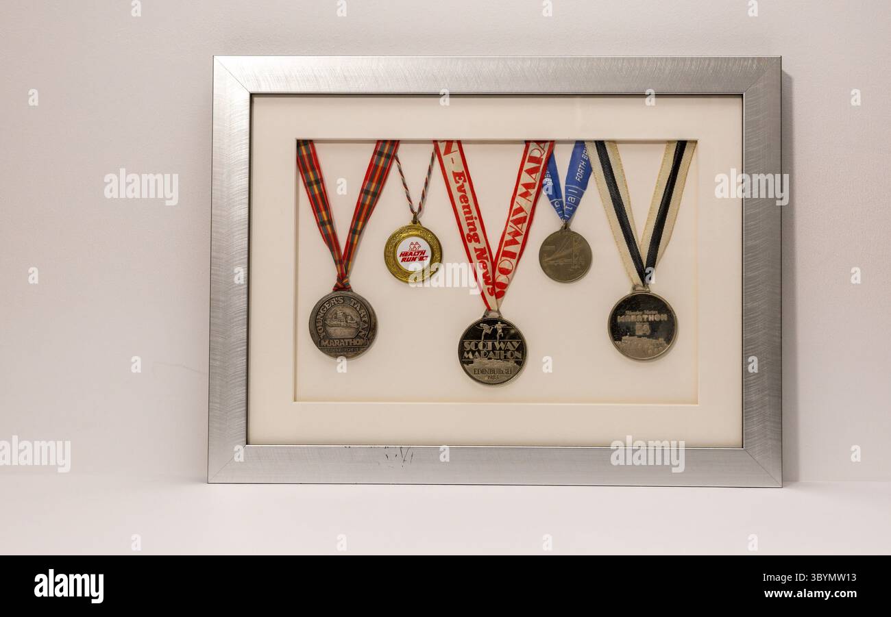 Edinburgh marathon medals hi-res stock photography and images - Alamy