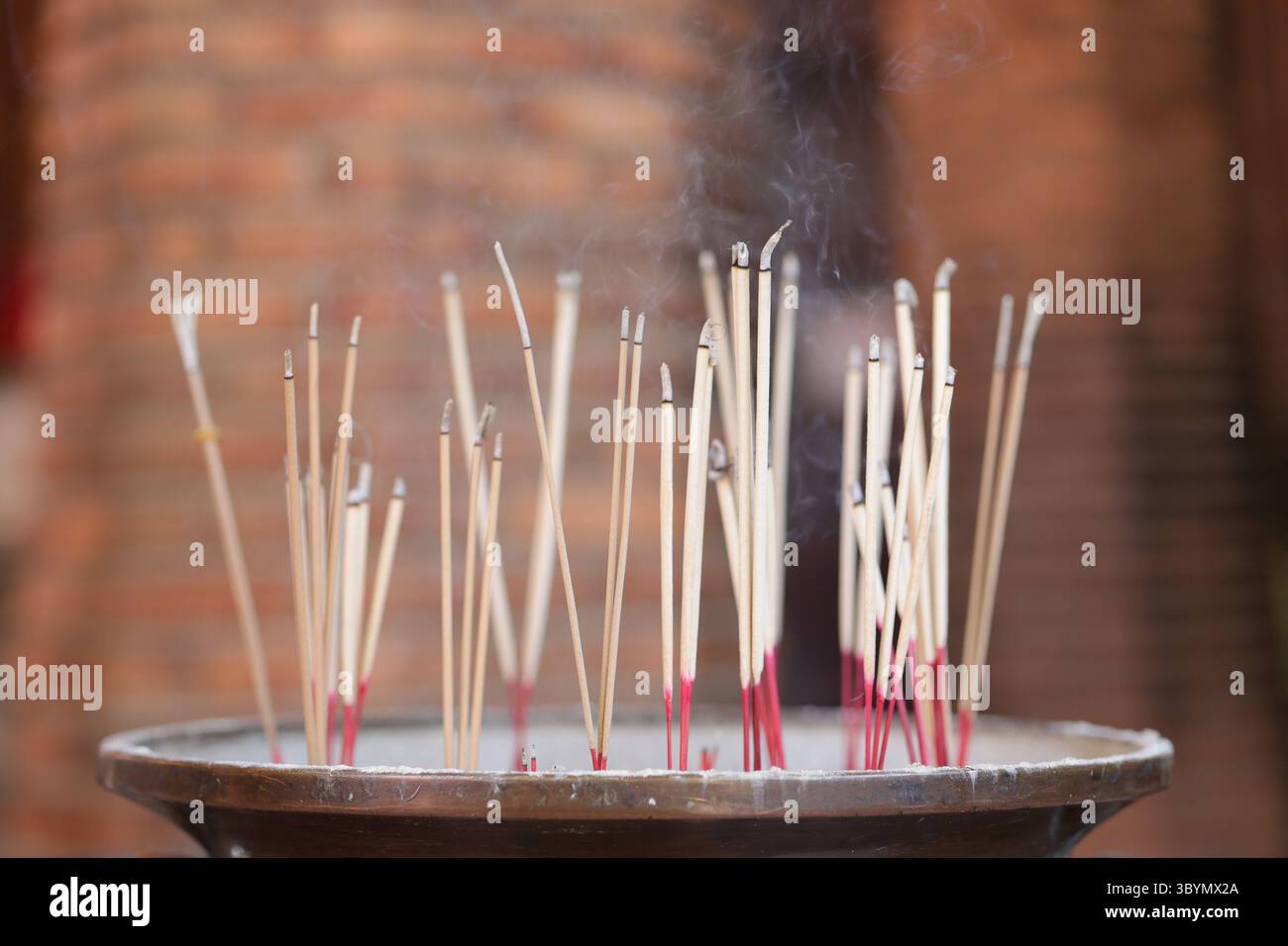 Consecrated sainted smoke w hi-res stock photography and images - Alamy