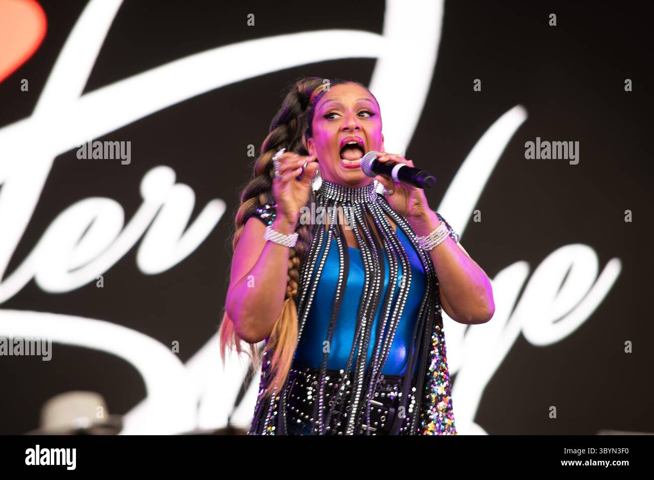 Englefield House, Berkshire, England. 19th July 2025. The Sister Sledge ...