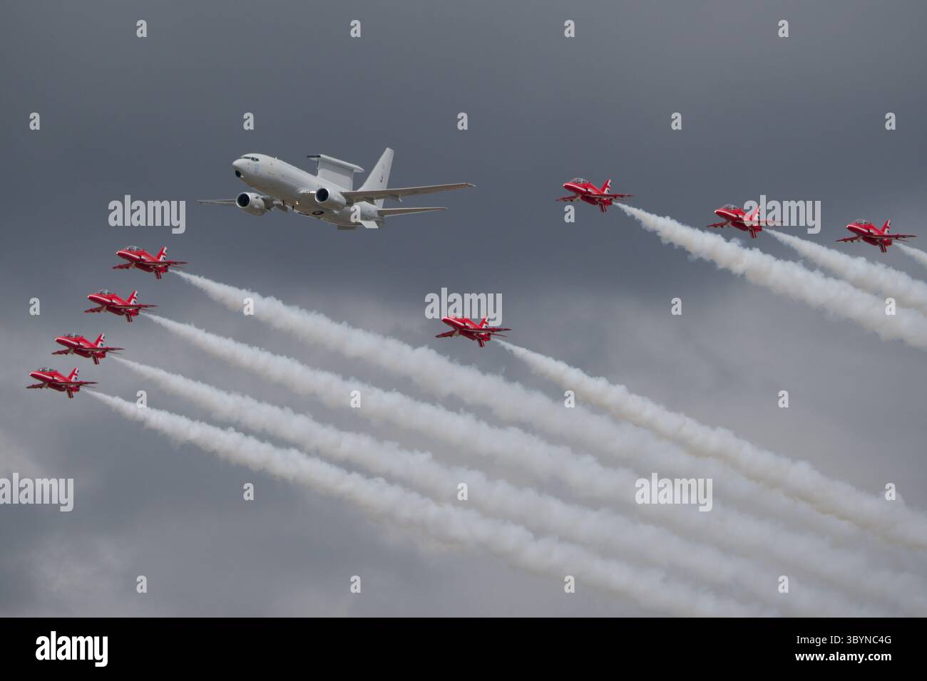 Boeing E-7 Wedgetail flypast with the Red Arrows at Royal International ...