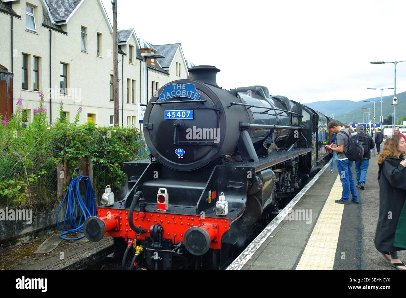 The Jacobite "harry potter train ata Mallaig station Stock Photo - Alamy