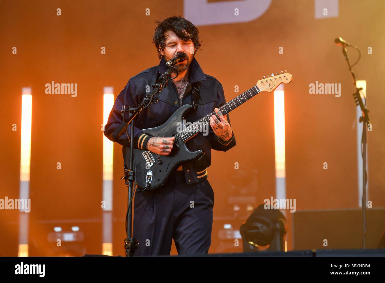 Simon Neil of Biffy Clyro performing at Glastonbury Festival 2025 on ...