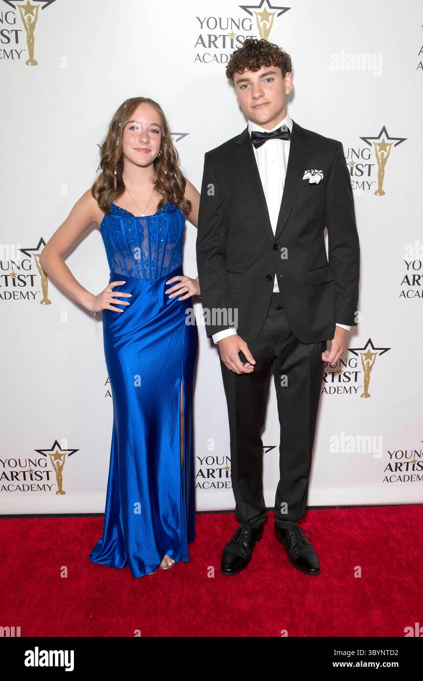 Ava Weiss und Josh Reich bei der Verleihung der 46. Young Artist Academy Awards 2025 bei der ...