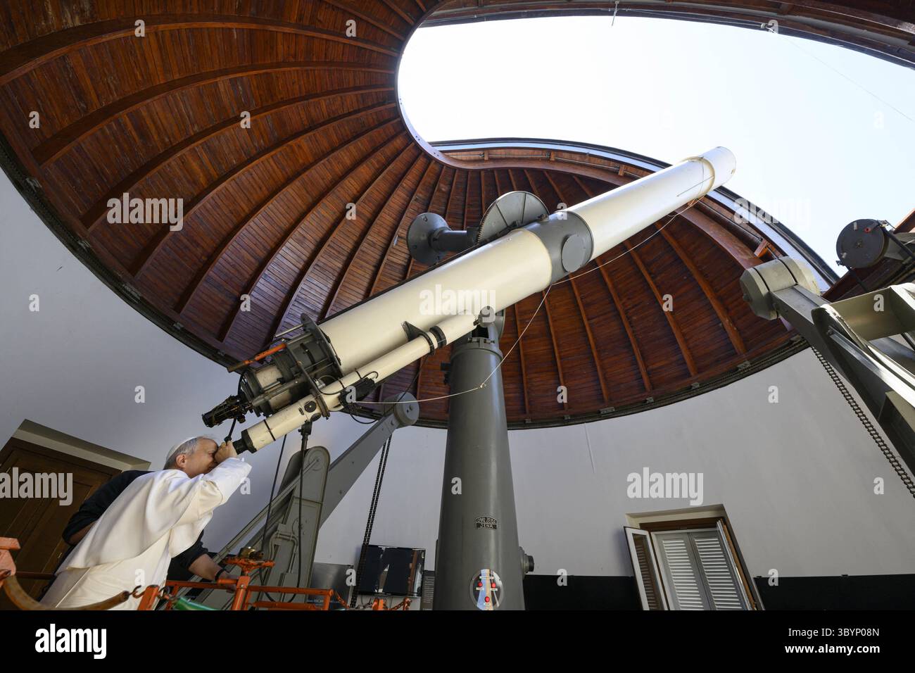 Pope Leo XIV visits the Vatican's Astronomical Observatory (or Specola ...