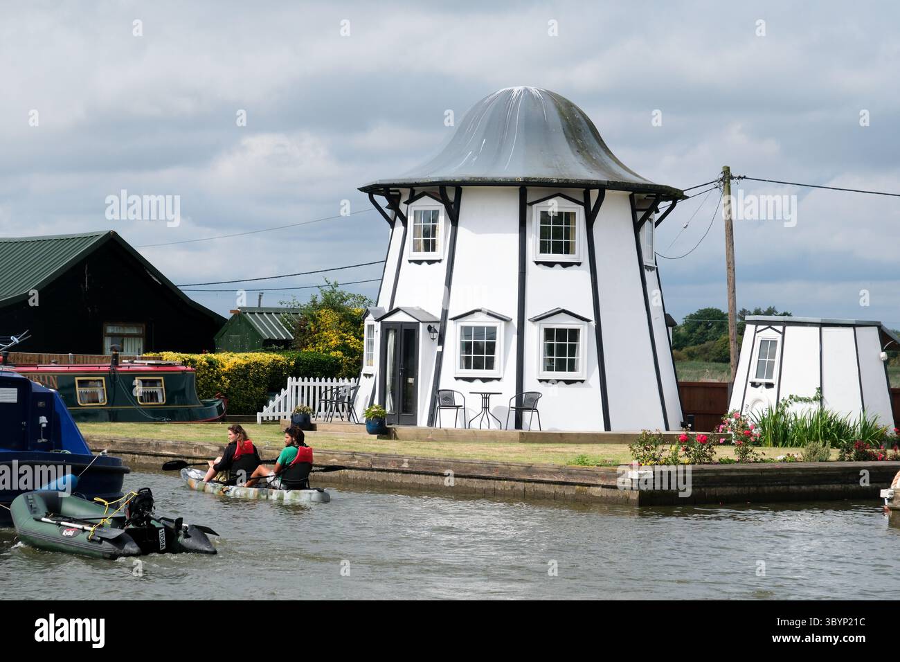 Potter Heigham, Norfolk, UK.20th Jul 2025. UK Weather: Blustery day in ...