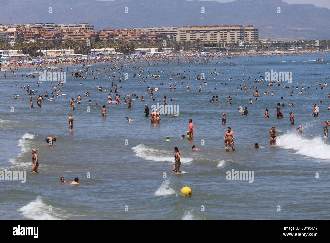 Spain heatwave wildfires hi-res stock photography and images - Alamy