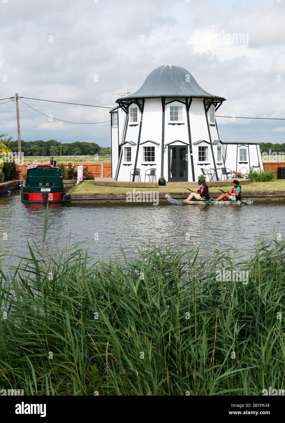 Potter Heigham, Norfolk, UK.20th Jul 2025. UK Weather: Blustery day in ...