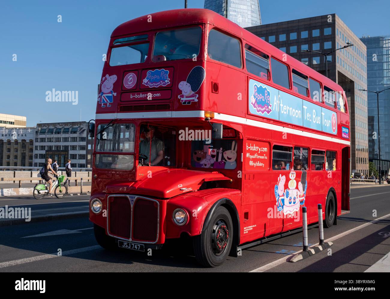 Vintage London bus Stock Photo - Alamy