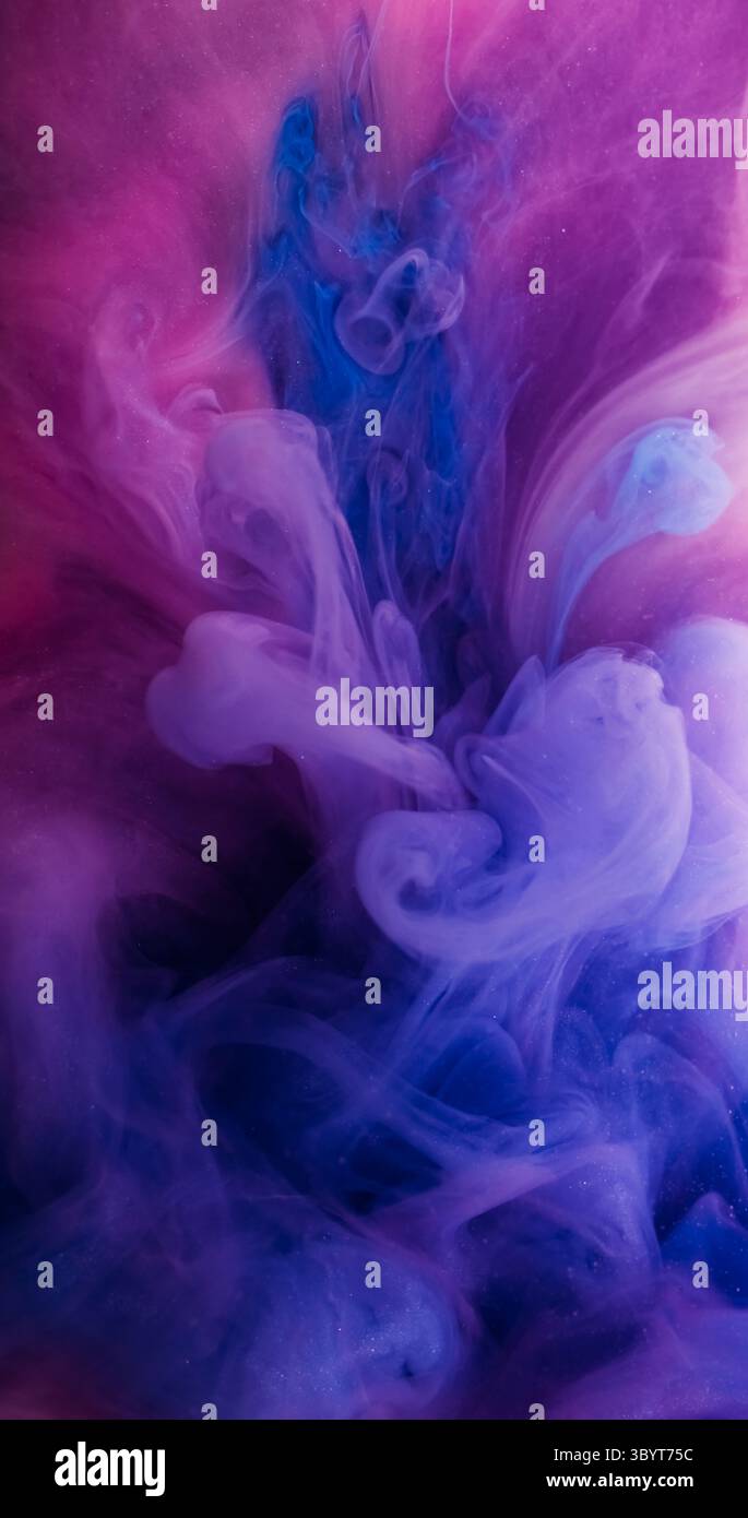 Paint vapor liquid pigment defocused hi-res stock photography and ...