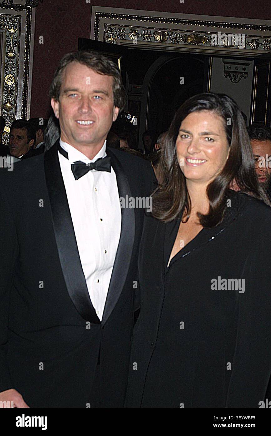 Robert f kennedy jr suicide hi-res stock photography and images - Alamy