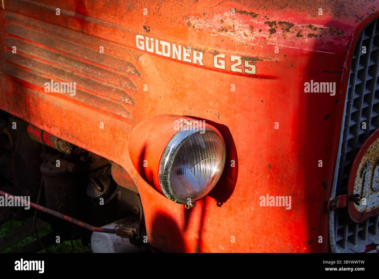 Tractor agribusiness hi-res stock photography and images - Alamy
