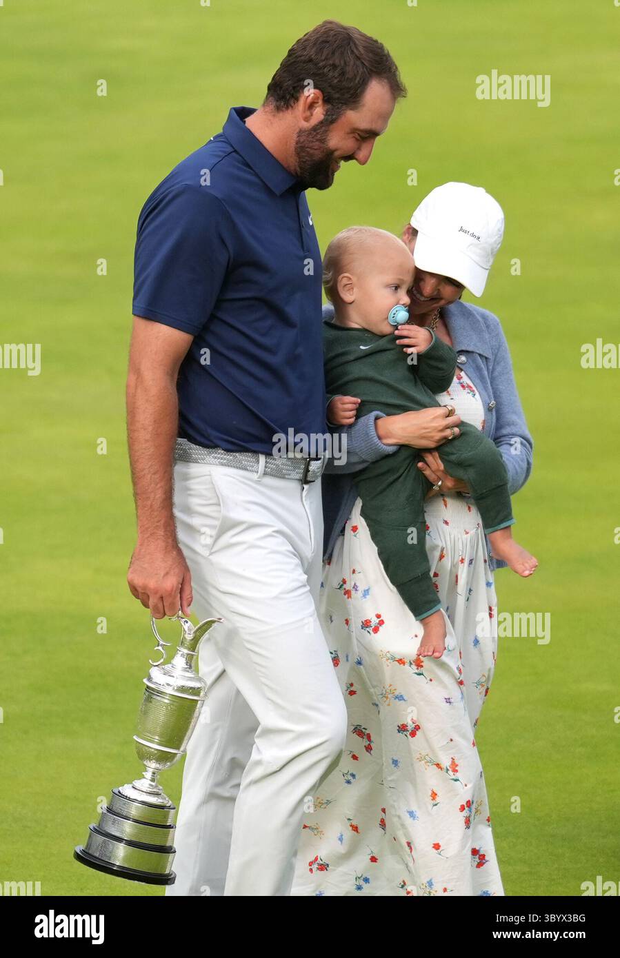 USA's Scottie Scheffler with son Bennett and wife Meredith Scudder on ...