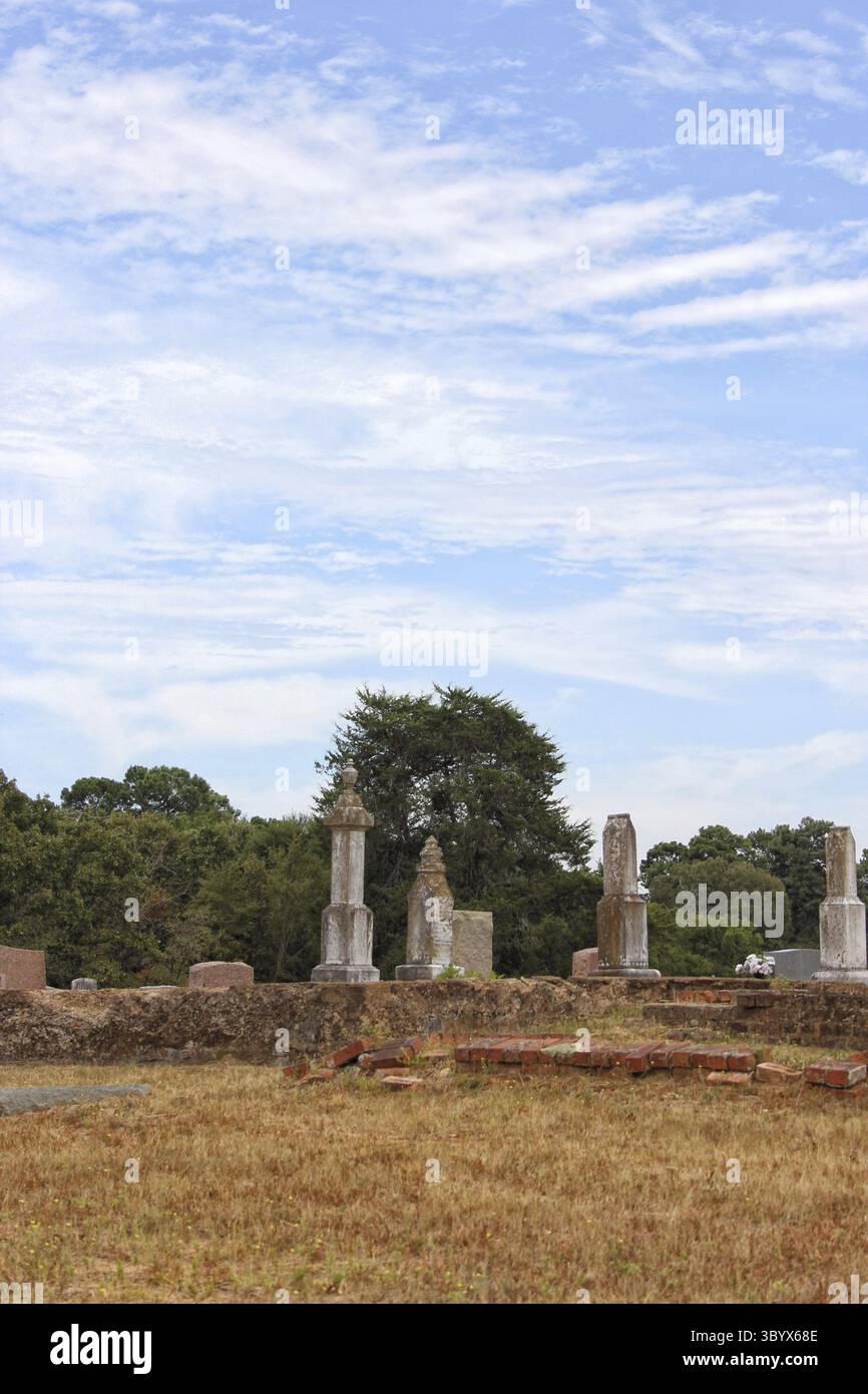 Rural Historic Cemetery Located in Rural East Texas. Rucker Cemetery ...